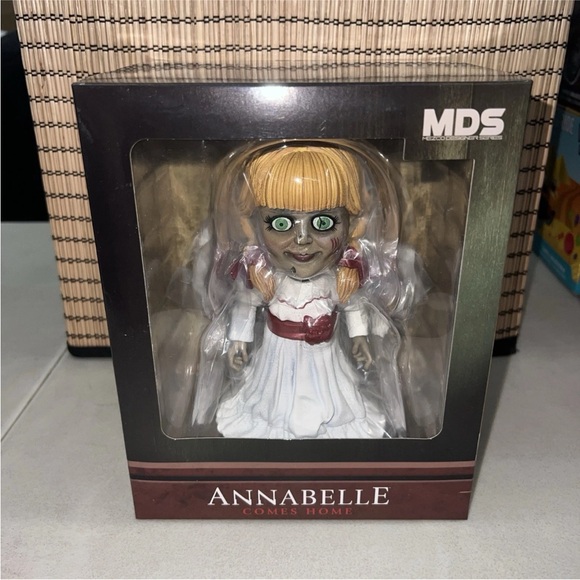 MDS | Toys | Annabelle Comes Home Collectible 7 Figure From The ...